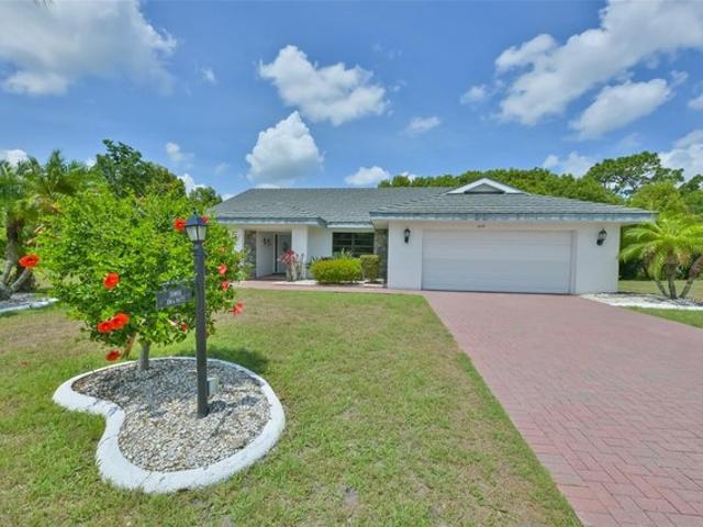 1819 New Bedford Dr, Sun City Center, FL 33573