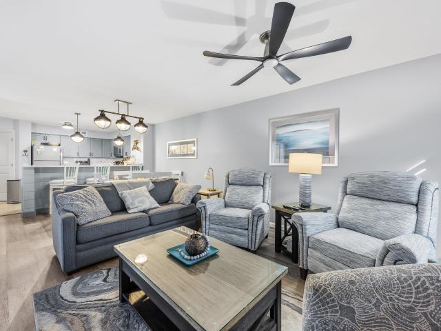 1819 Ocean Blvd. N 9004