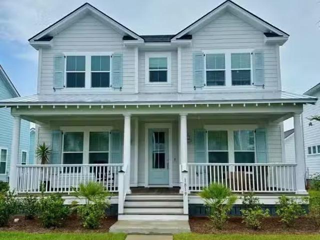 1819 Agate Bay Drive, Mount Pleasant, SC 29466