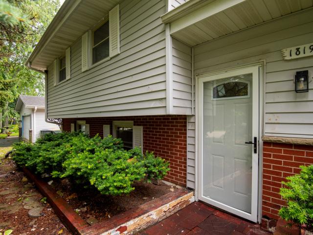 1819 Elmwood Drive
