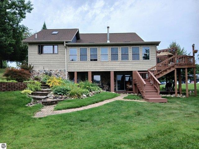 1819 Indianwood Trl, West Branch, MI 48661