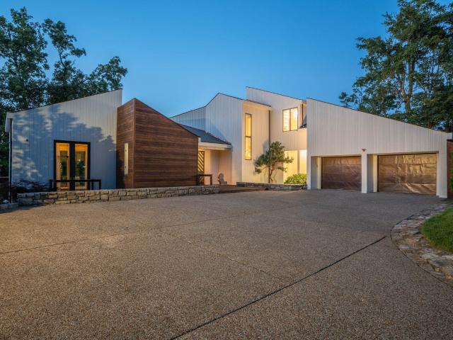 1819 Laurel Ridge Dr