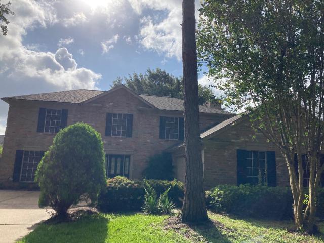 1819 Riverbend Crossing