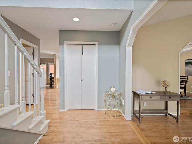 1819 st Place NE