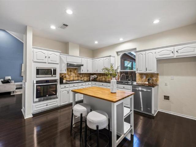 1819 Sandalwood Lane