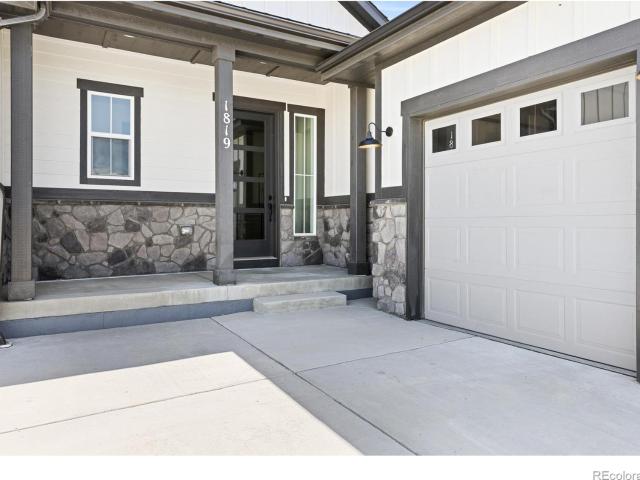 1819 Vista Valley Drive
