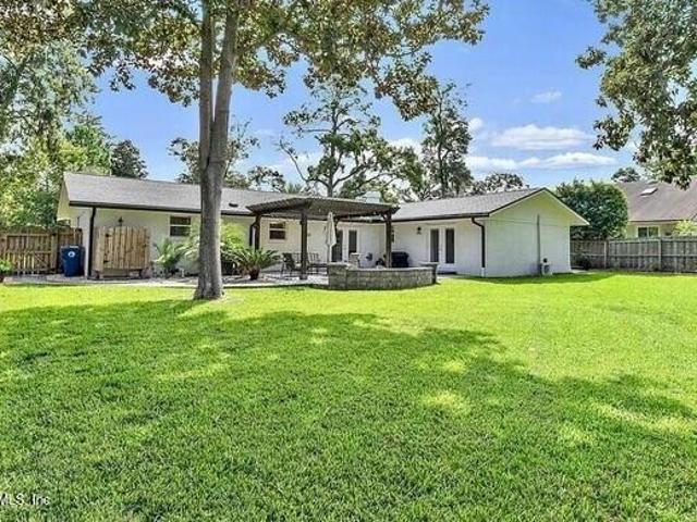 1819 W 12 Oaks Ln, Neptune Beach, FL 32266 | MLS #2141 | Compass