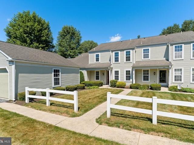 1819 Wexford Rd, Palmyra, PA 17078