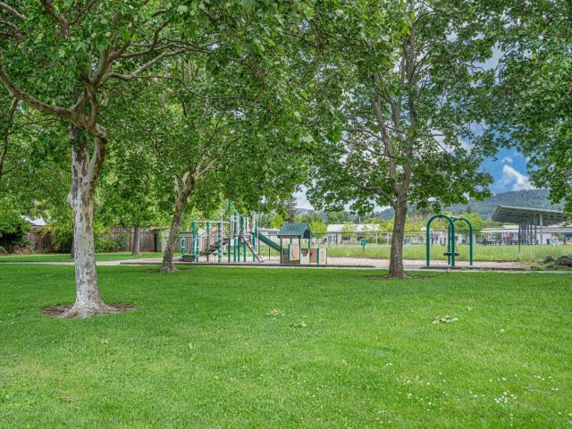 1819 Woodward Dr, Santa Rosa, CA 95405 | MLS #326034