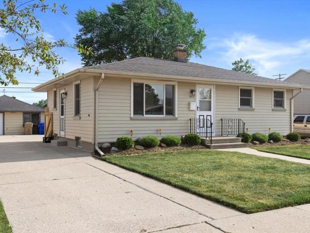1819 24th St, Kenosha, WI 53140