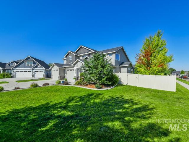 18103 N Timberlake Pl