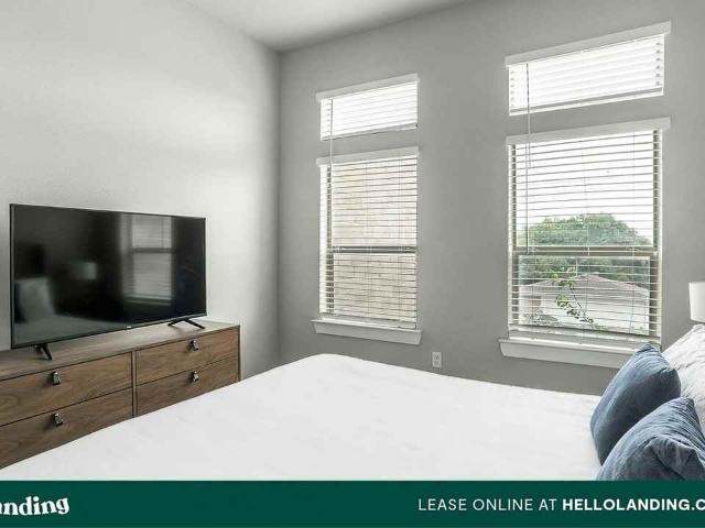 18101 Point Lookout Dr. 1 Bedroom Apartment for Rent at 18101 Point Lookout Dr, Nassau Bay, TX 77058 Nassau Bay