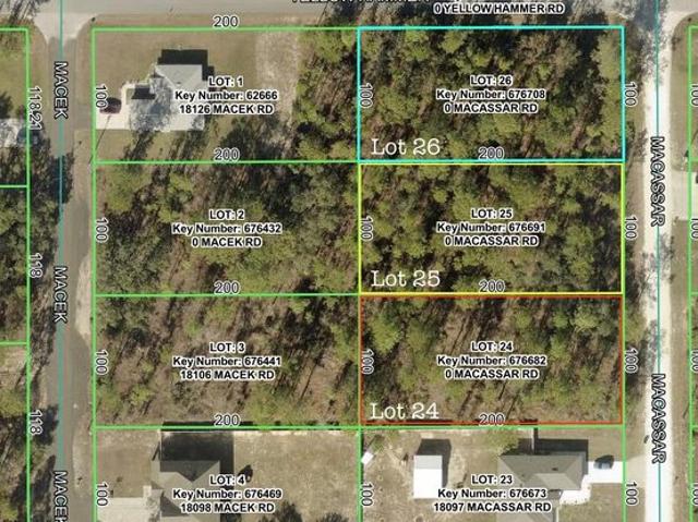 18105 Macassar Rd, Weeki Wachee, FL 34614