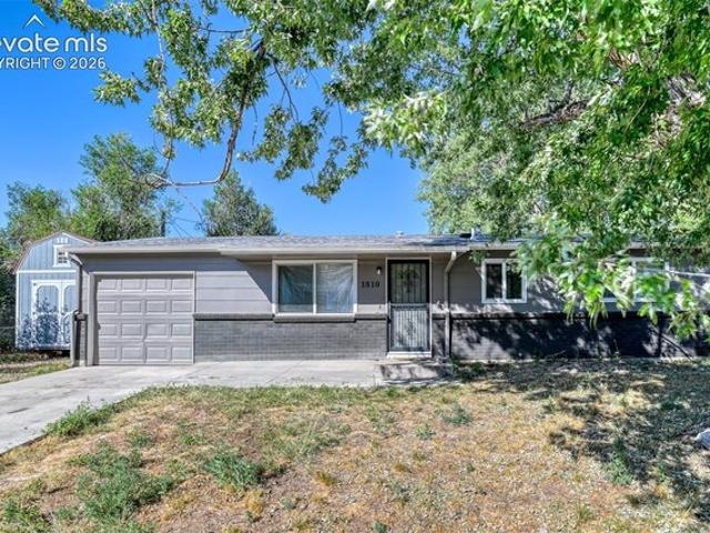 1810 Bonita Dr, Fountain, CO 80817