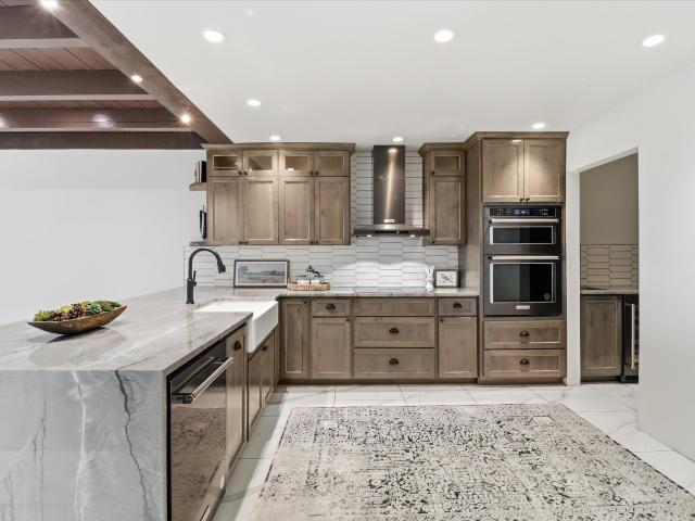 1810 Calle De Sebastian G2