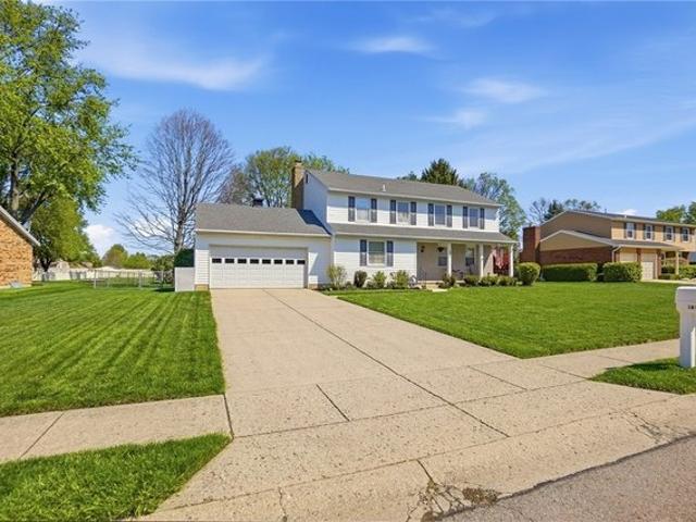 1810 Carlyle Dr, Piqua, OH 45356