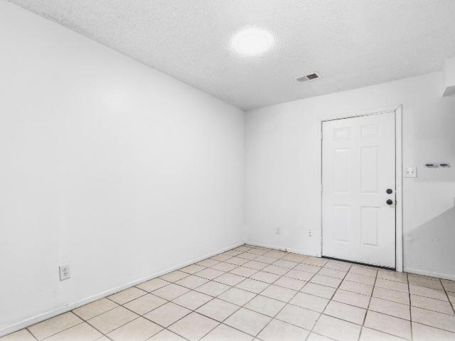 1810 Cedar Heights
