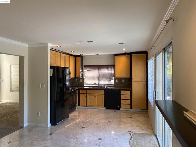 1810 Gardenia Ct