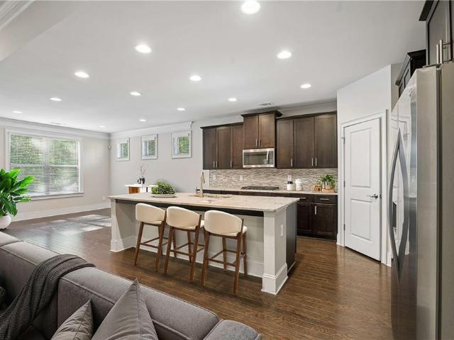 1810 Geranium Lane