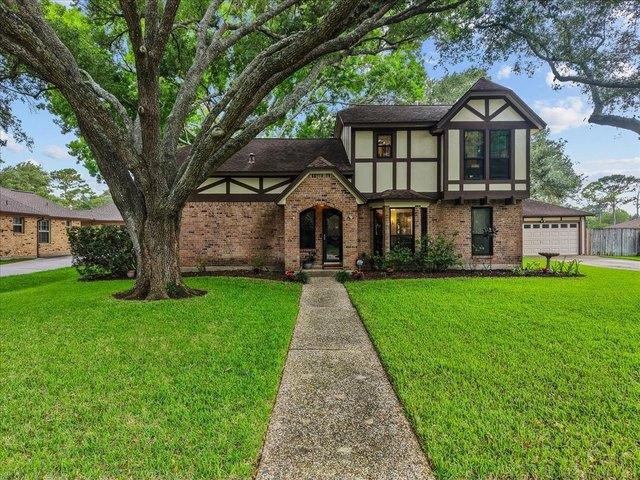 1810 Hunt Dr, Friendswood, TX 77546