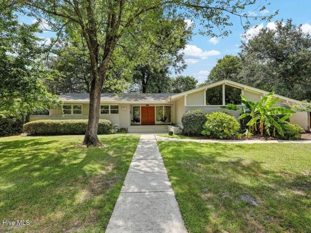 1810 Hawthorne Rd, Wilmington, NC 28403