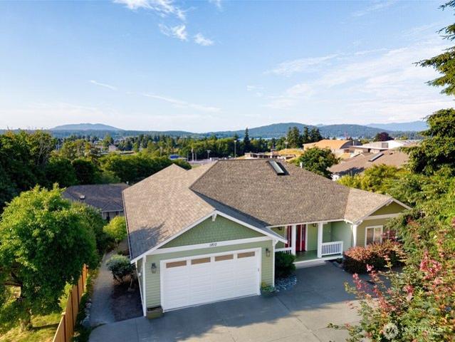 1810 Island View Pl, Anacortes, WA 98221