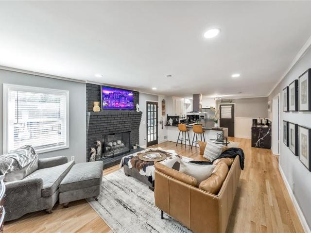 1810 Kinridge Rd, Marietta, GA 30062 | MLS #7747 | Compass