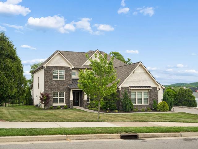 1810 Legacy Cove Ln