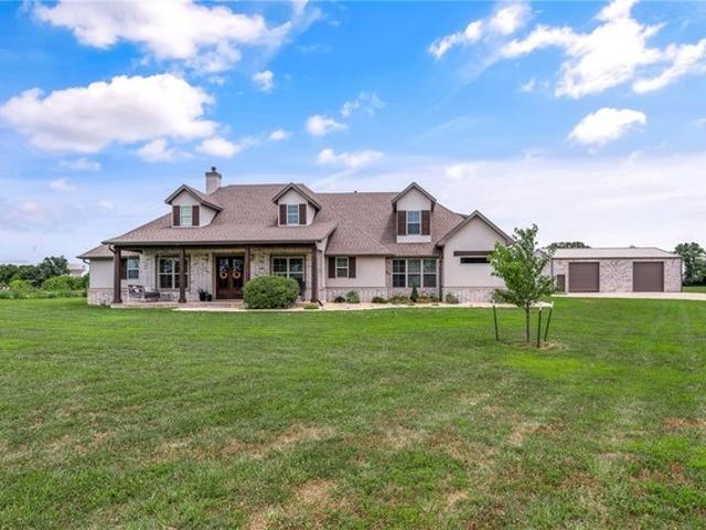 1810 Park Place Ln, Centerton, AR 72719