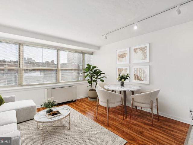 1810 Rittenhouse Square # 406