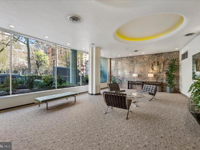 1810 Rittenhouse Square # 2007