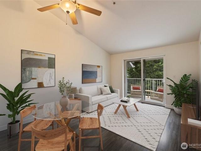 1810 S Charles St Apt 302, Seattle, WA 98144