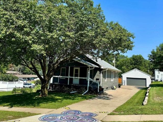 1810 S Cypress St, Sioux City, IA 51106