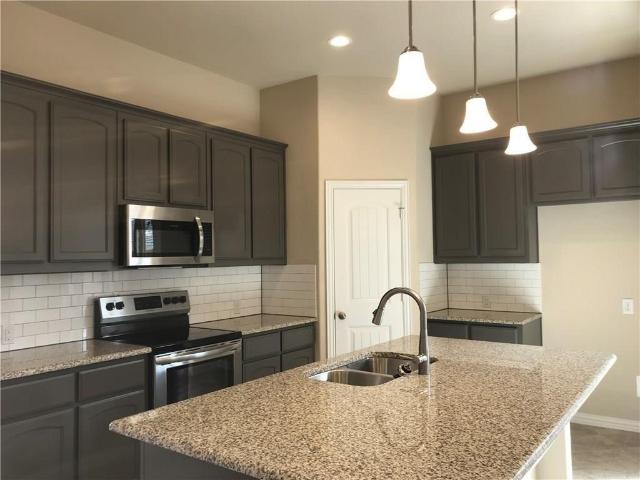 1810 Silver Oak Drive