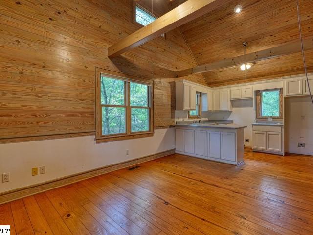 1810 Skunk Hollow Road
