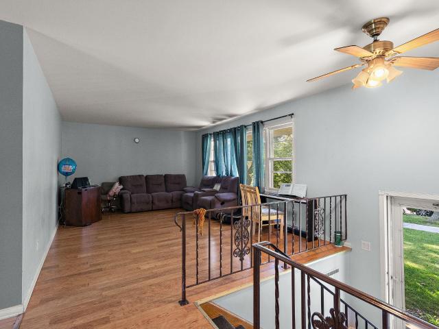 1810 W 93rd Place