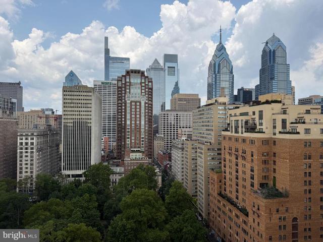 1810 18 Rittenhouse Square # 2005