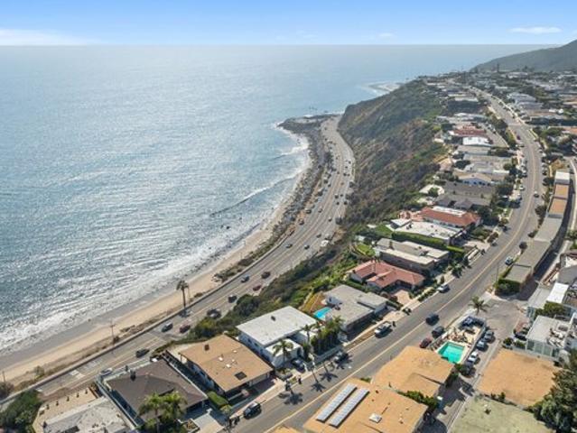 18111 Coastline Dr Apt 1, Malibu, CA 90265