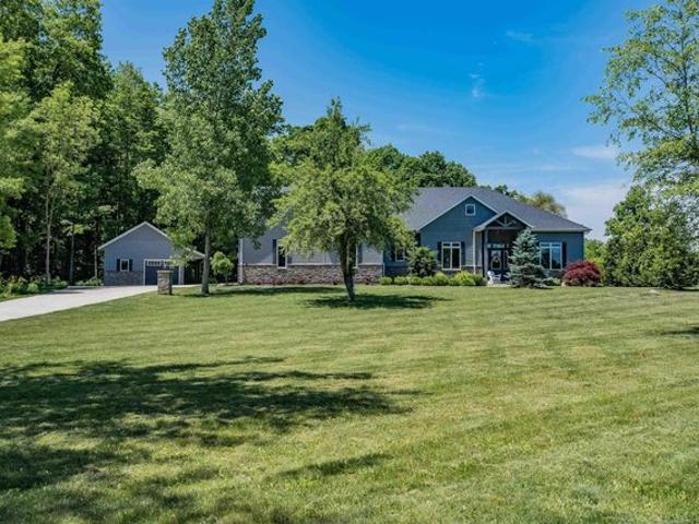 18111 Lima Rd, Huntertown, IN 46748