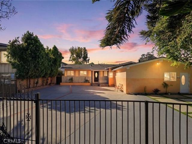 18114 Schoenborn St, Northridge, CA 91325