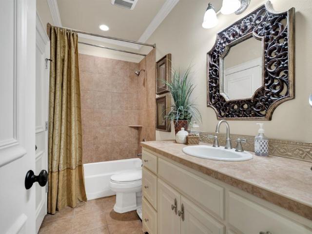 1811 Magic Valley Ln, Cedar Hill, TX 75104 | MLS #21325