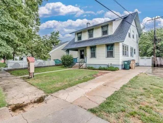 1811 N Walnut St, Hutchinson, KS 67502 650951740