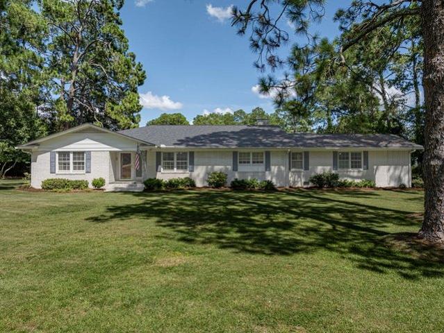 1811 N Wilson Ave, Tifton, GA 31794