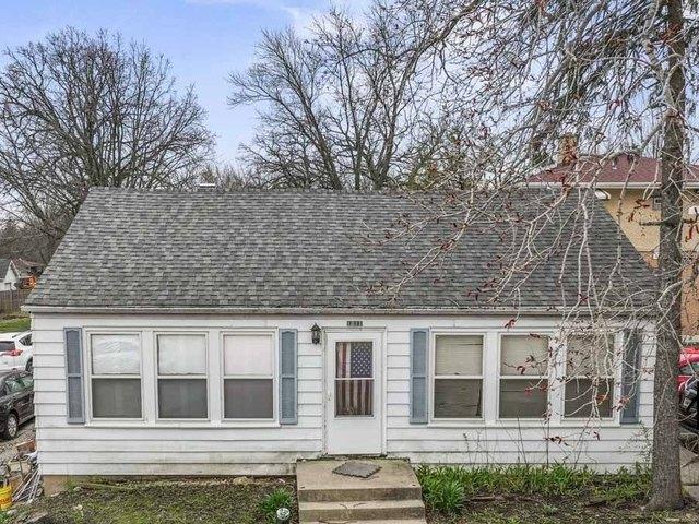 1811 Odgen Ave, Lisle, IL 60532
