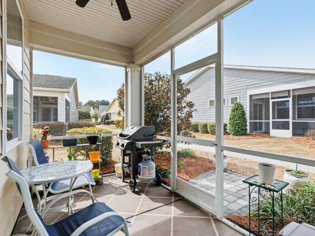 1811 B High St