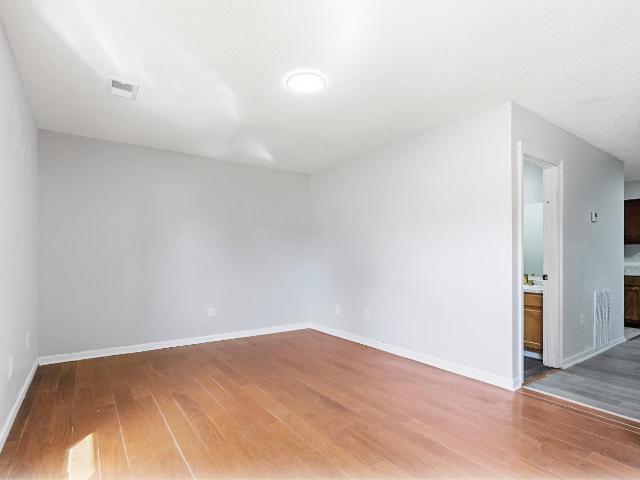 1811 Cedar Heights