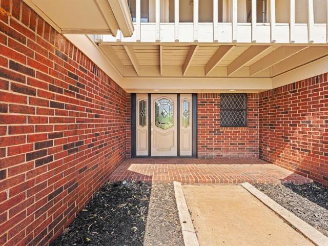 1811 Cedar Trail