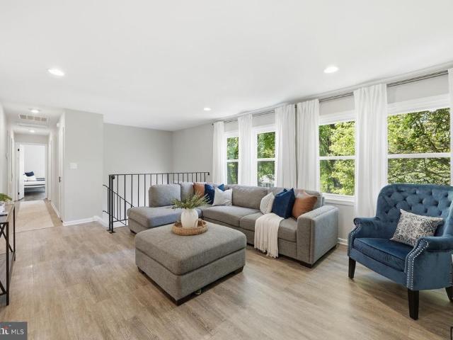 1811 Cranberry Lane