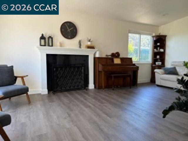 1811 Espanola Dr