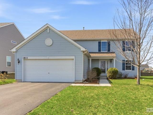 1811 Flagstone St, Joliet, IL 60431